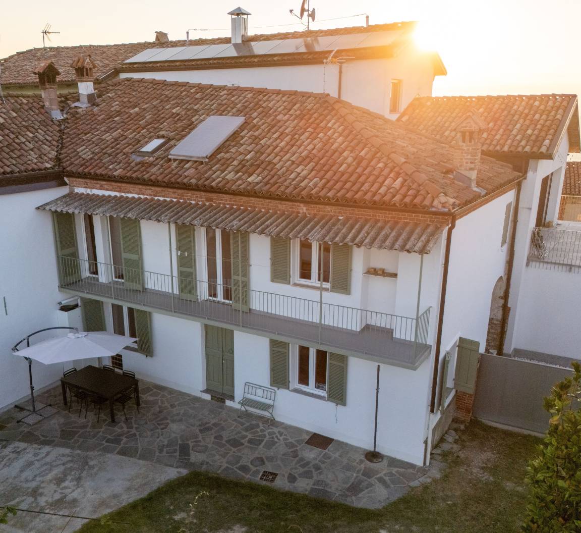 200 M² House ∙ 4 Bedrooms ∙ 8 Guests - Alba