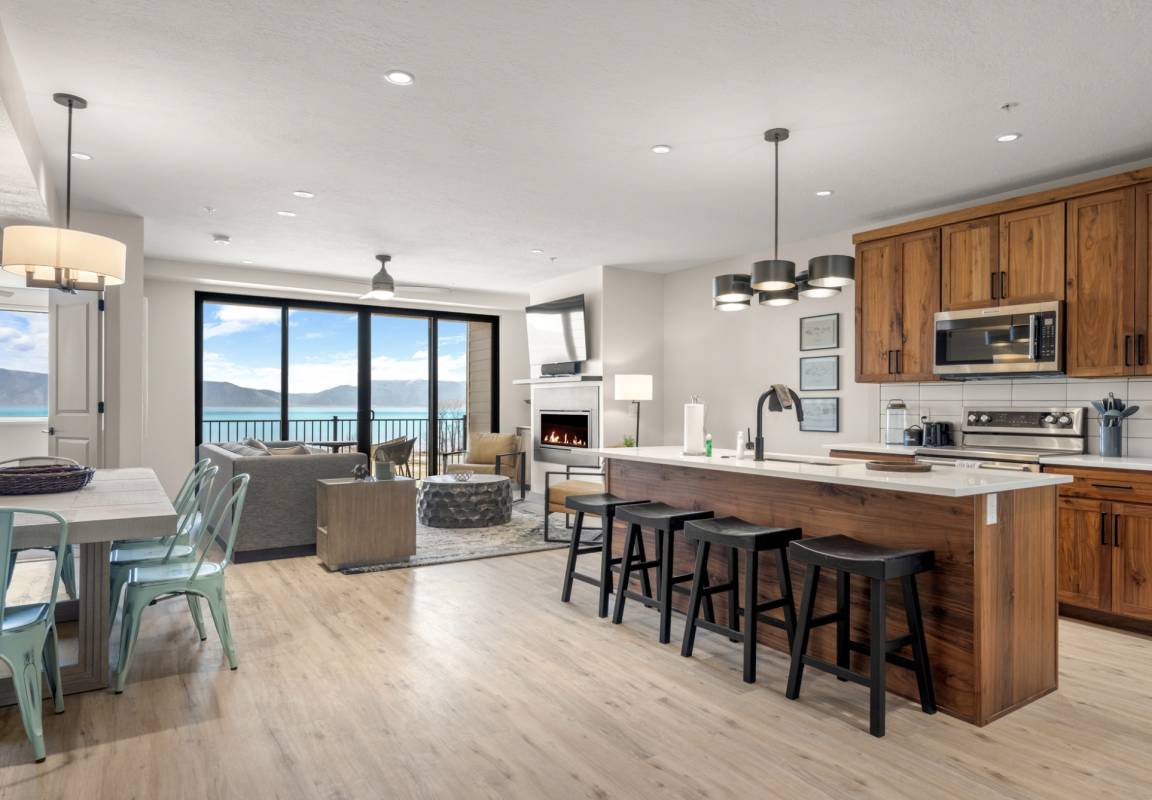 156 M² Apartment ∙ 3 Bedrooms ∙ 12 Guests - Garden, UT