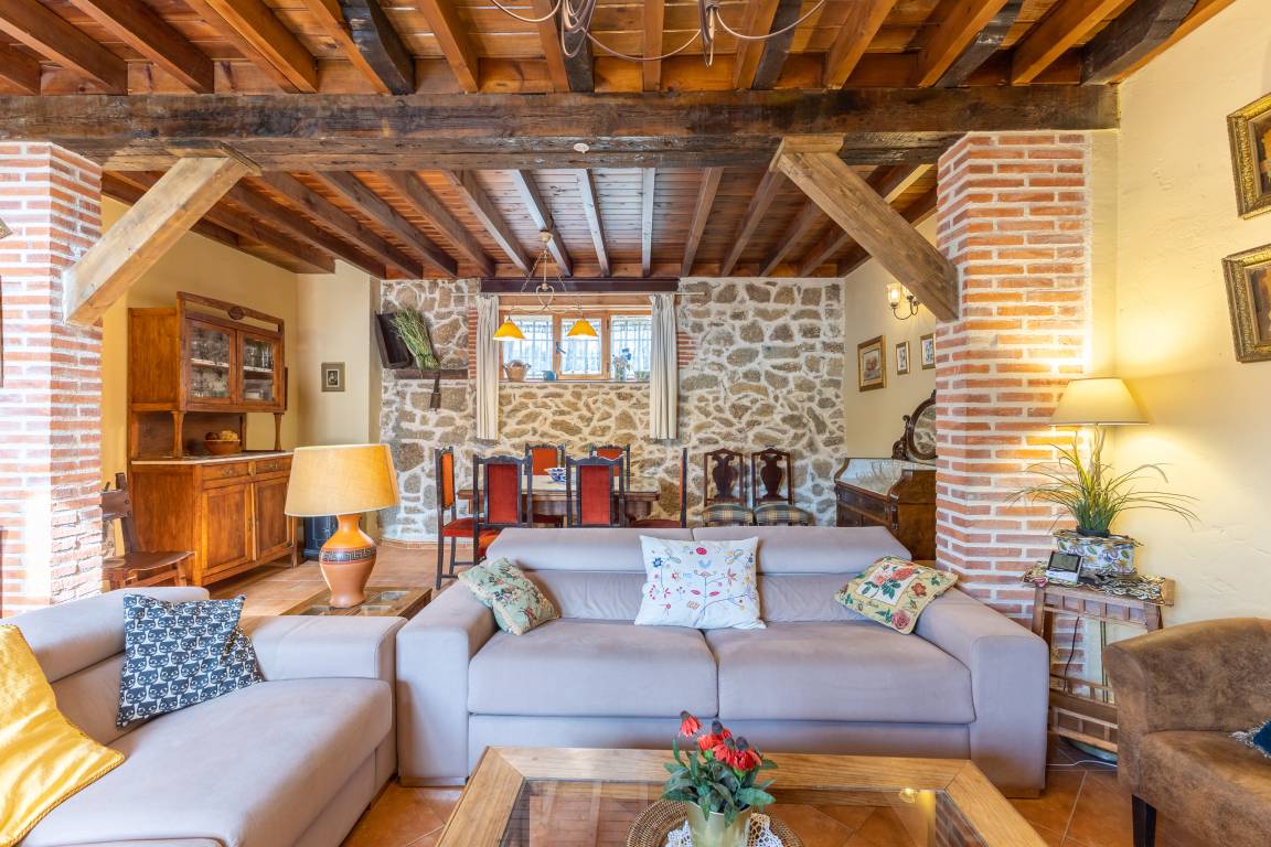 170 M² Casa ∙ 3 Habitaciones ∙ 9 Huéspedes - Piedrahíta