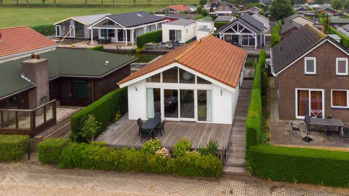 70 M² Ferienhaus ∙ 3 Schlafzimmer ∙ 4 Gäste - Hoorn