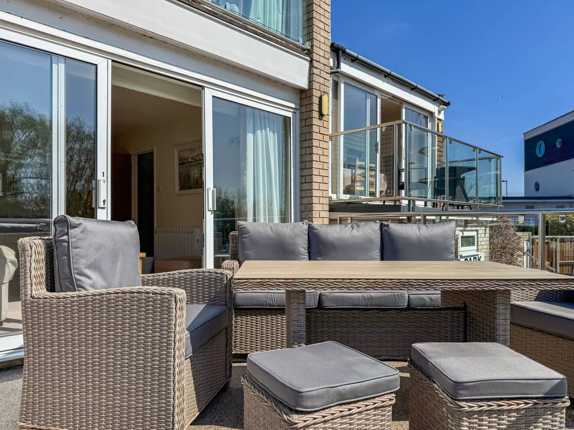 Cottage ∙ 3 Bedrooms ∙ 6 Guests - Christchurch