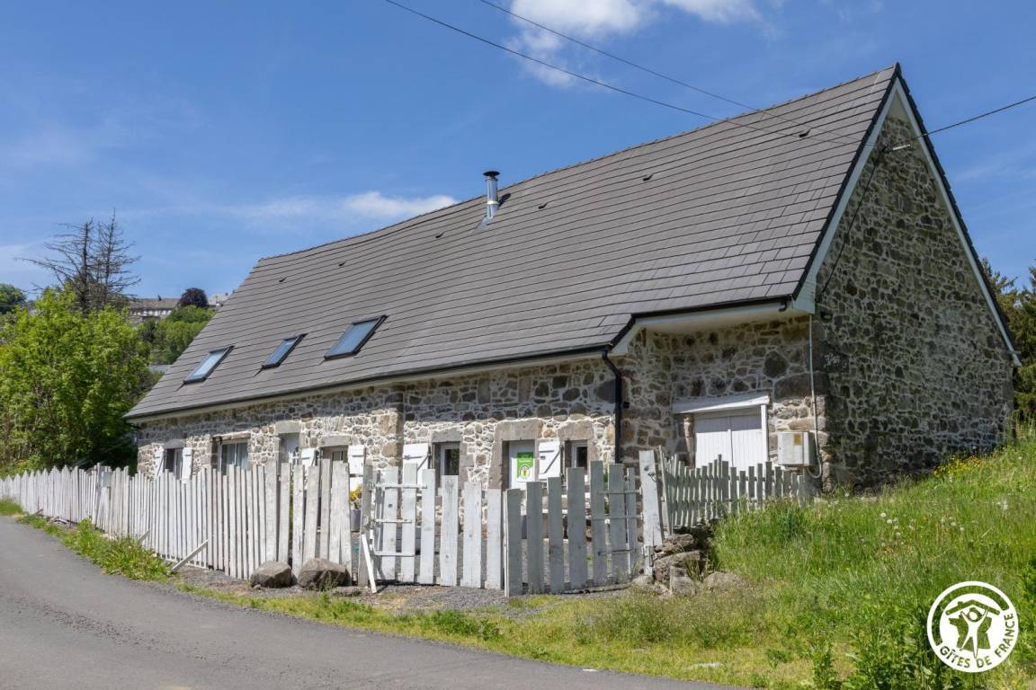 96 M² Gîte ∙ 2 Chambres ∙ 8 Personnes - La Bourboule