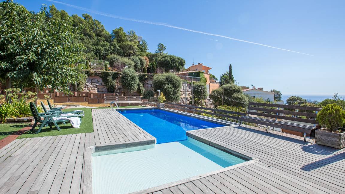 210 M² Ferienhaus ∙ 4 Schlafzimmer ∙ 8 Gäste - Lloret de Mar