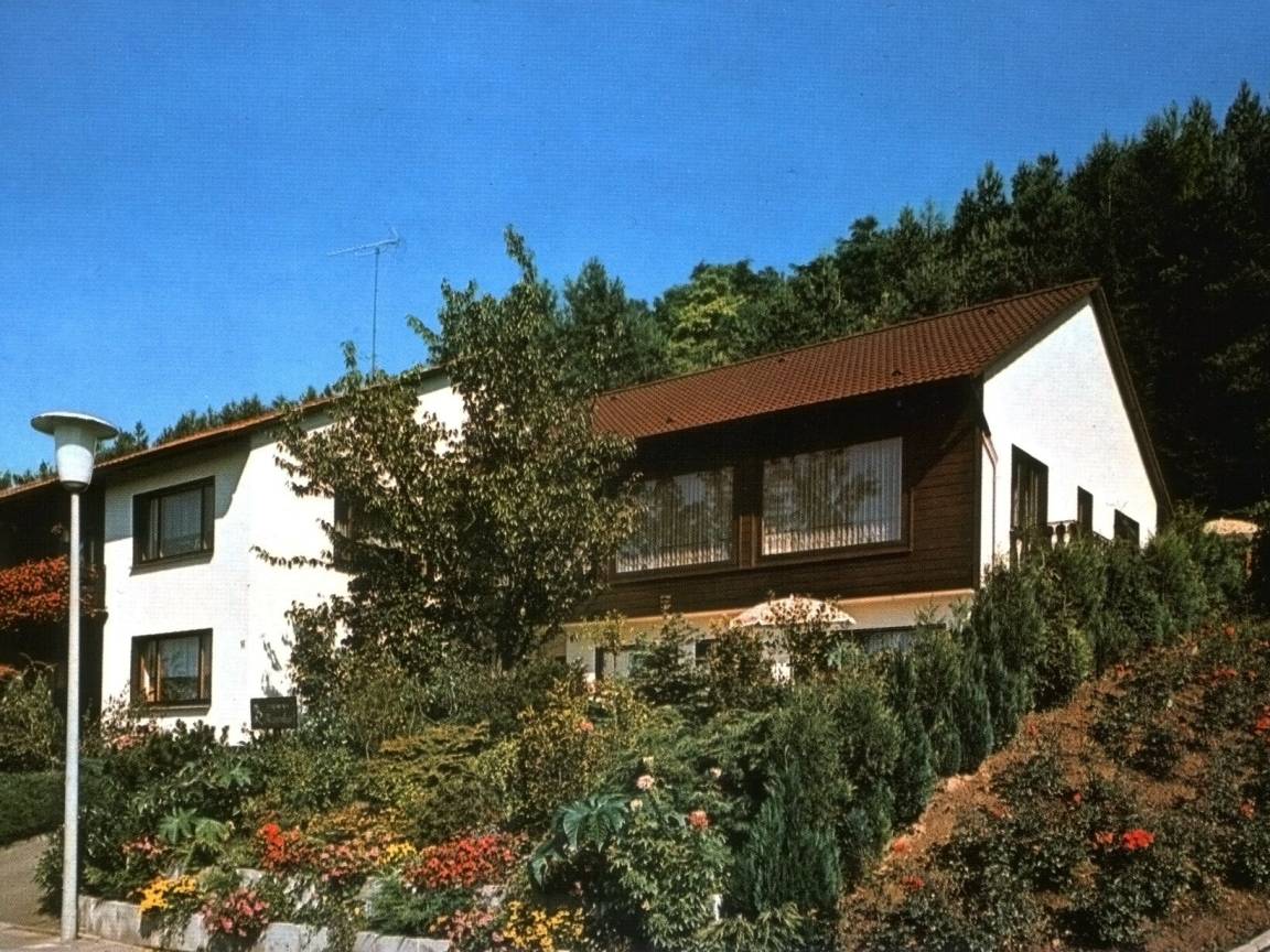 55 M² Ferienwohnung ∙ 2 Schlafzimmer ∙ 4 Gäste - Bad Wünnenberg