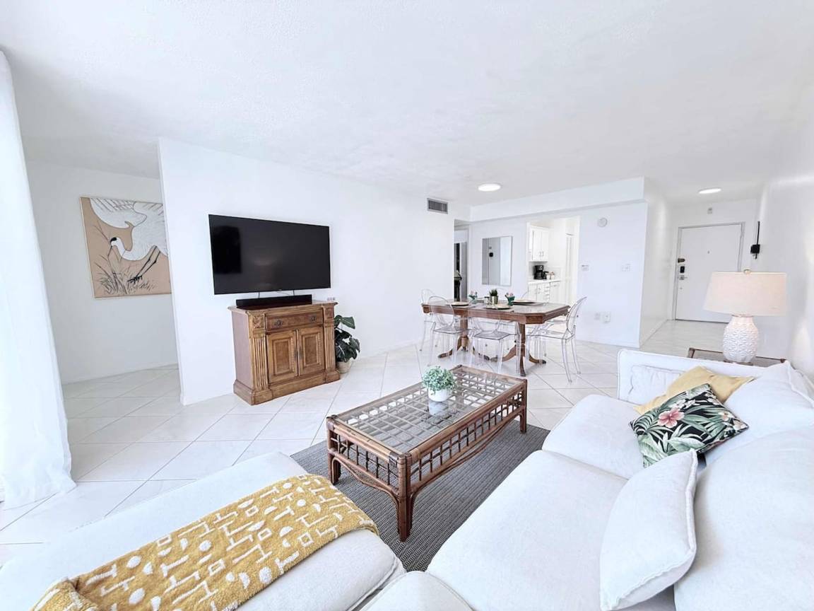 Apartamento ∙ 3 Habitaciones ∙ 6 Huéspedes - Sunny Isles Beach