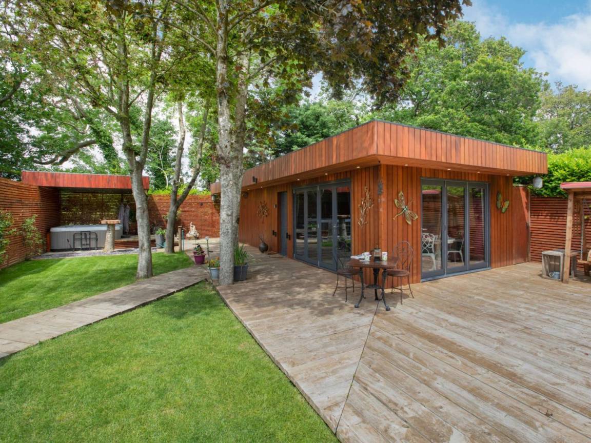 Lodge ∙ 1 Bedroom ∙ 2 Guests - Brockenhurst