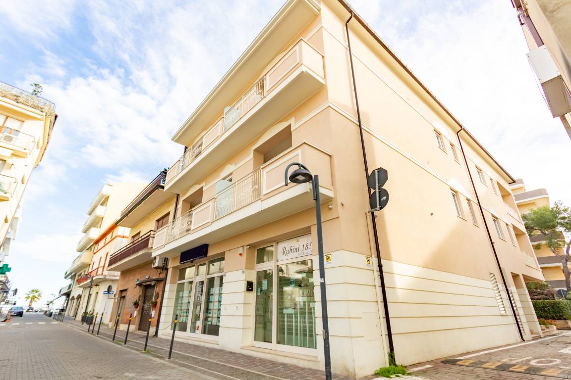 70 M² Apartament ∙ 2 Sypialnie ∙ 6 Gości - Giulianova