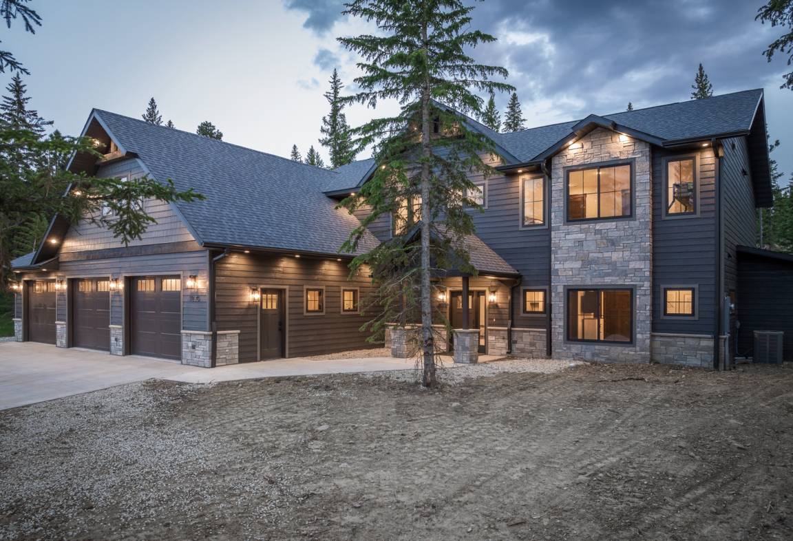 418 M² Cabin ∙ 6 Bedrooms ∙ 20 Guests - Lead, SD