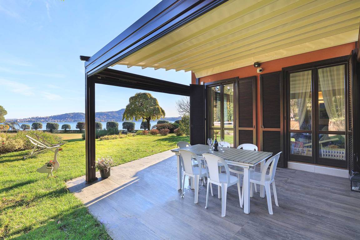 160 M² Villa ∙ 3 Bedrooms ∙ 8 Guests - Lake Maggiore