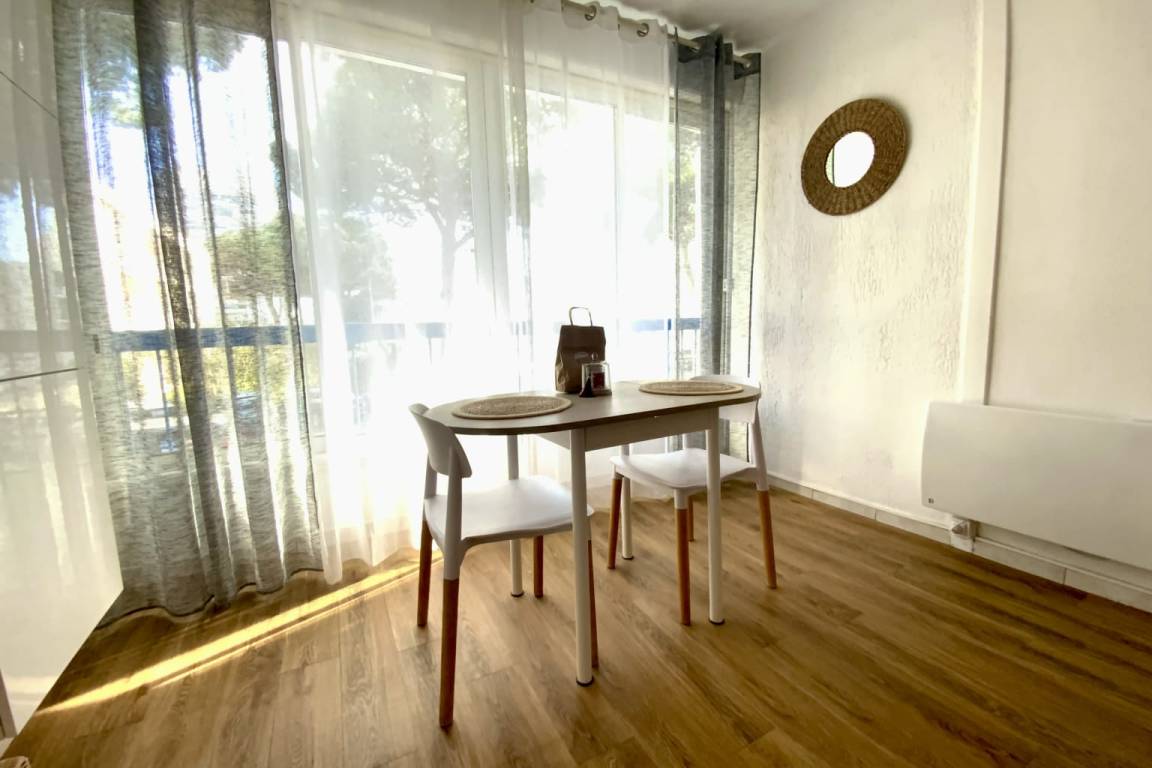 20 M² Studio ∙ 2 Personnes - Port Camargue