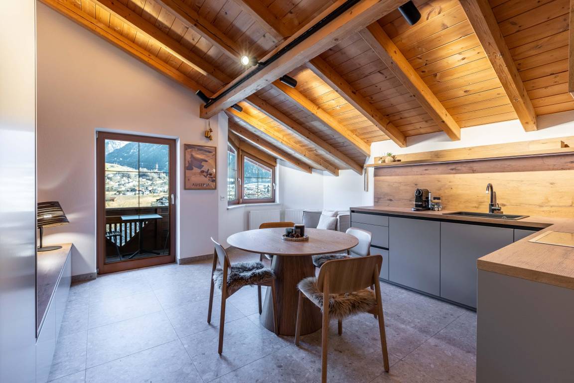 48 M² Ferienwohnung ∙ 2 Schlafzimmer ∙ 3 Gäste - Fendels