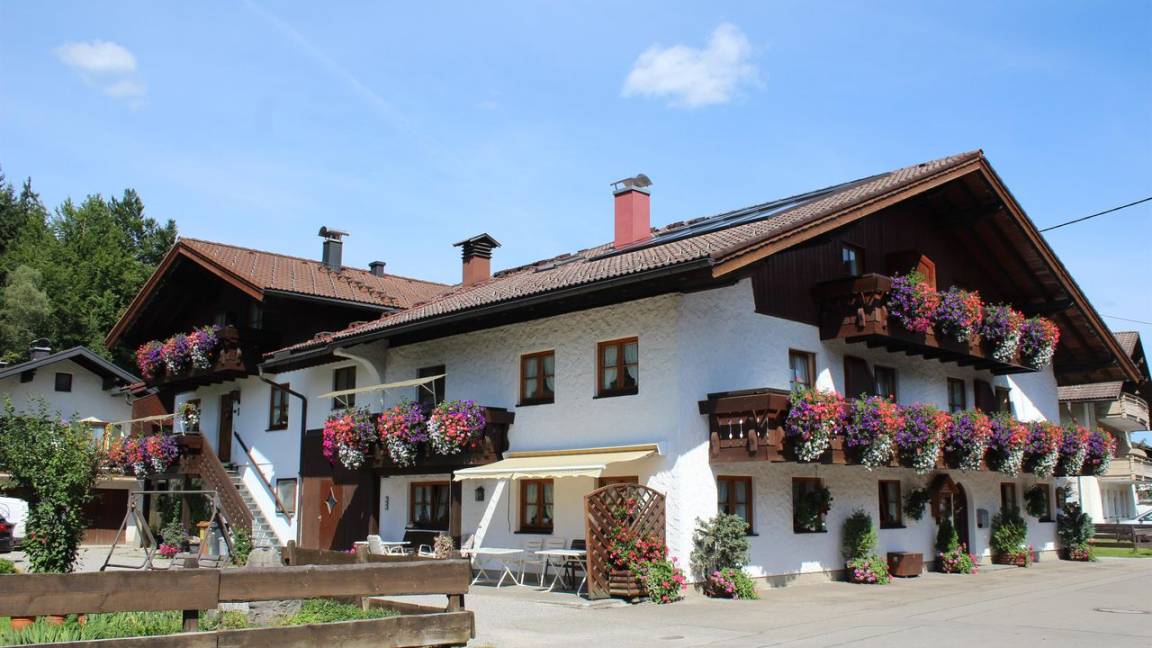 75 M² Appartement ∙ 2 Chambres ∙ 6 Personnes - Kleinwalsertal