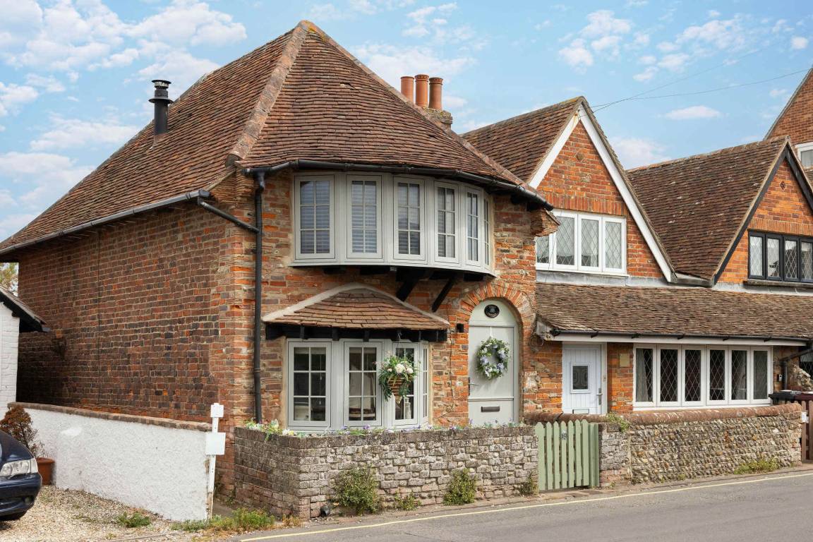 102 M² Talo ∙ 2 Makuuhuonetta ∙ 4 Vierasta - East Wittering