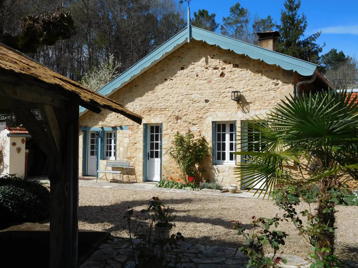 85 M² House ∙ 2 Bedrooms ∙ 4 Guests - Puy-l'Évêque
