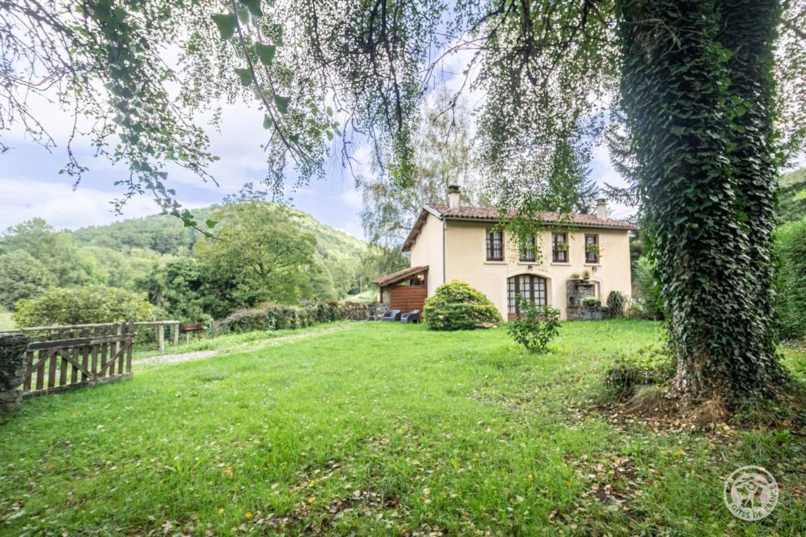 50 M² Mökki ∙ 2 Makuuhuonetta ∙ 3 Vierasta - Lannemezan