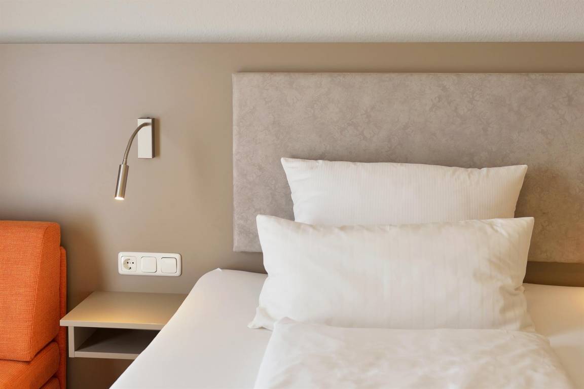Hôtel ∙ Chambre Individuelle, Douche Et Baignoire, Wc - Hodenhagen