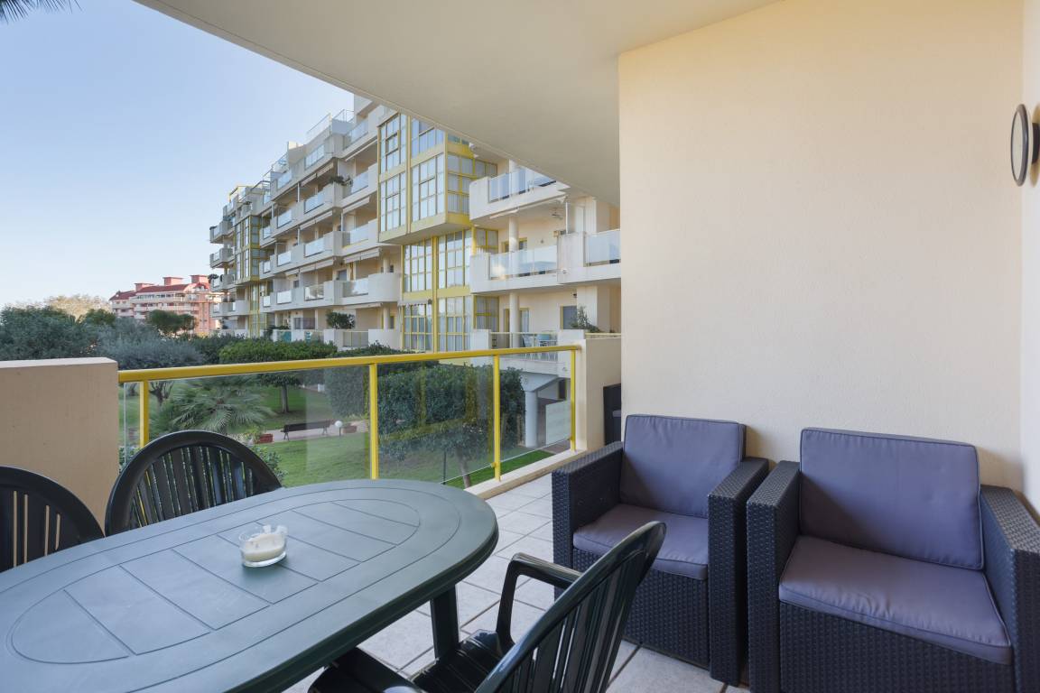 79 M² Apartamento ∙ 2 Habitaciones ∙ 6 Huéspedes - Denia
