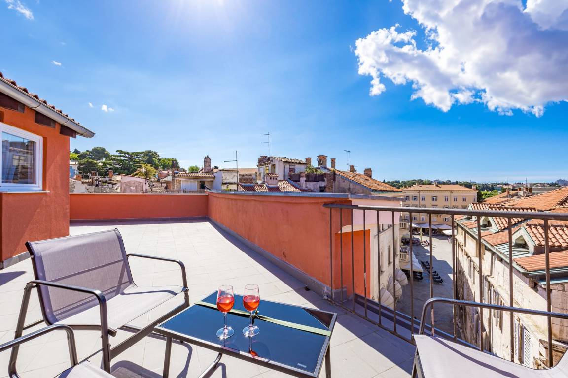 25 M² Studio Flat ∙ 2 Guests - Pula