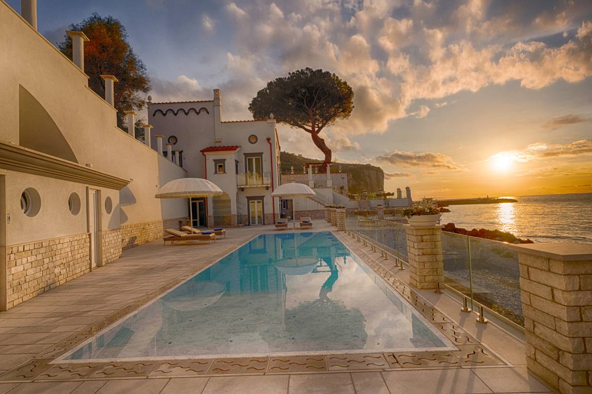 140 M² Villa ∙ 5 Slaapkamers ∙ 10 Gasten - Torre del Greco