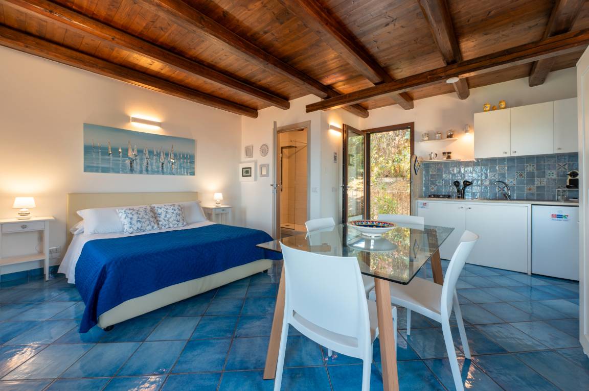 30 M² Ferienwohnung ∙ 1 Schlafzimmer ∙ 2 Gäste - Cefalù