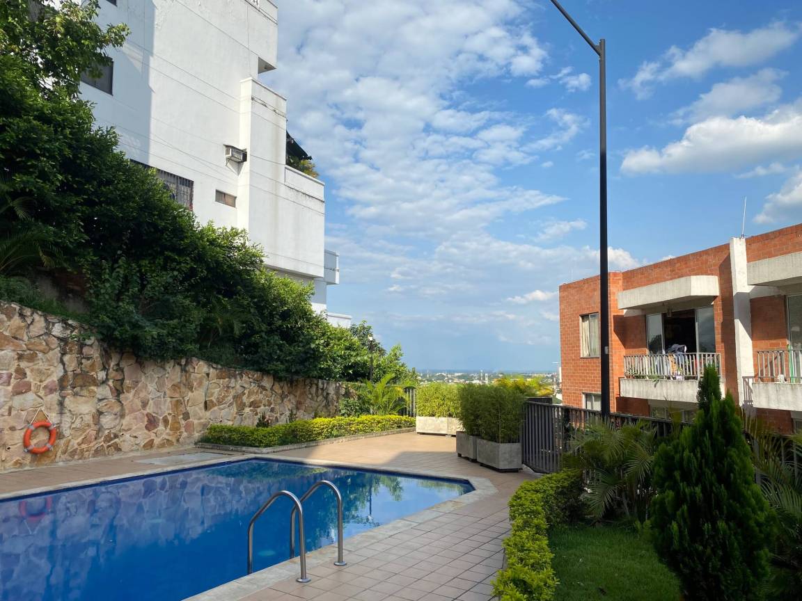 62 M² Apartamento ∙ 4 Habitaciones ∙ 5 Huéspedes - Yumbo
