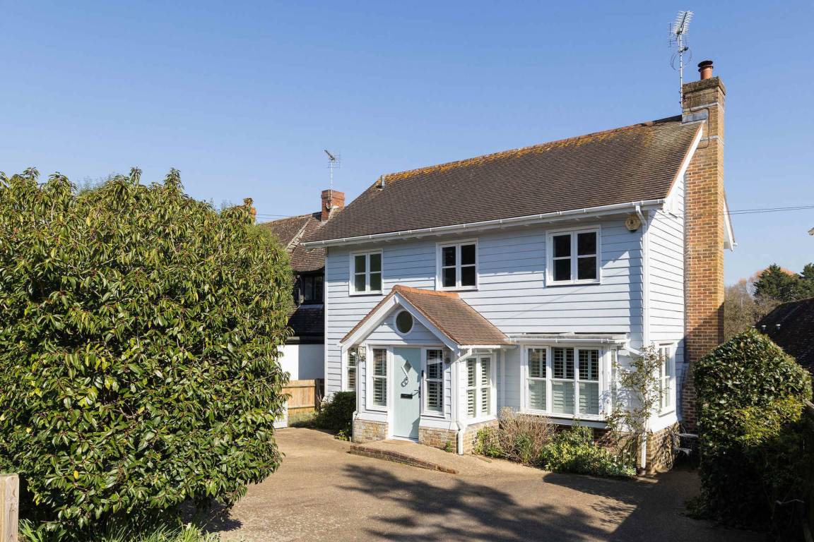 Apartment ∙ 4 Bedrooms ∙ 8 Guests - Emsworth