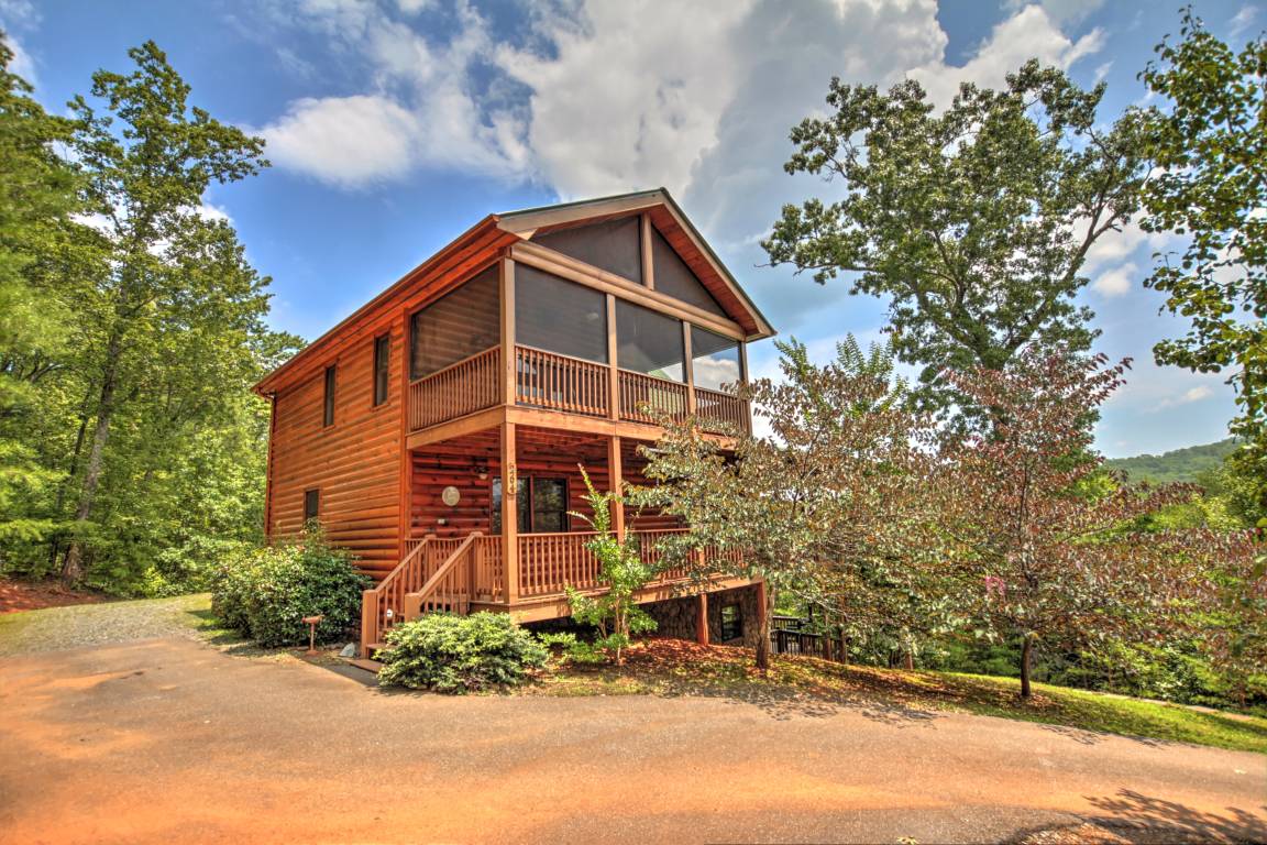 130 M² Cabin ∙ 3 Bedrooms ∙ 6 Guests - Blue Ridge, GA