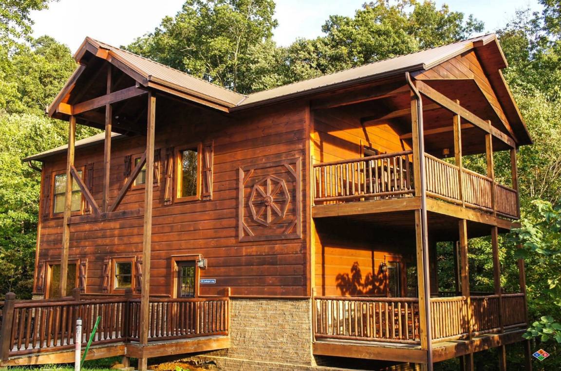 306 M² House ∙ 5 Bedrooms ∙ 14 Guests - Gatlinburg, TN