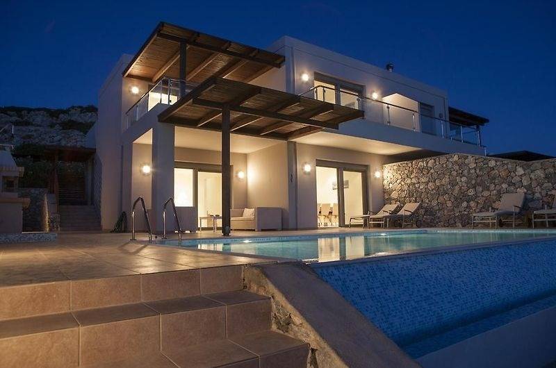 150 M² House ∙ 3 Bedrooms ∙ 6 Guests - Lindos