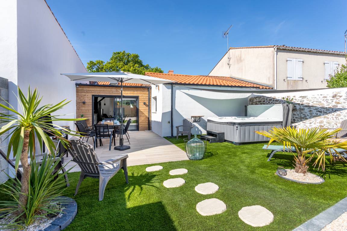 95 M² Maison De Vacances ∙ 3 Chambres ∙ 6 Personnes - Beauvoir-sur-Mer