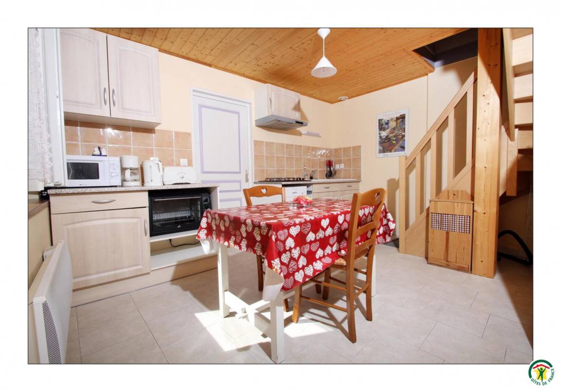 77 M² Gîte ∙ 2 Chambres ∙ 4 Personnes - Chabeuil