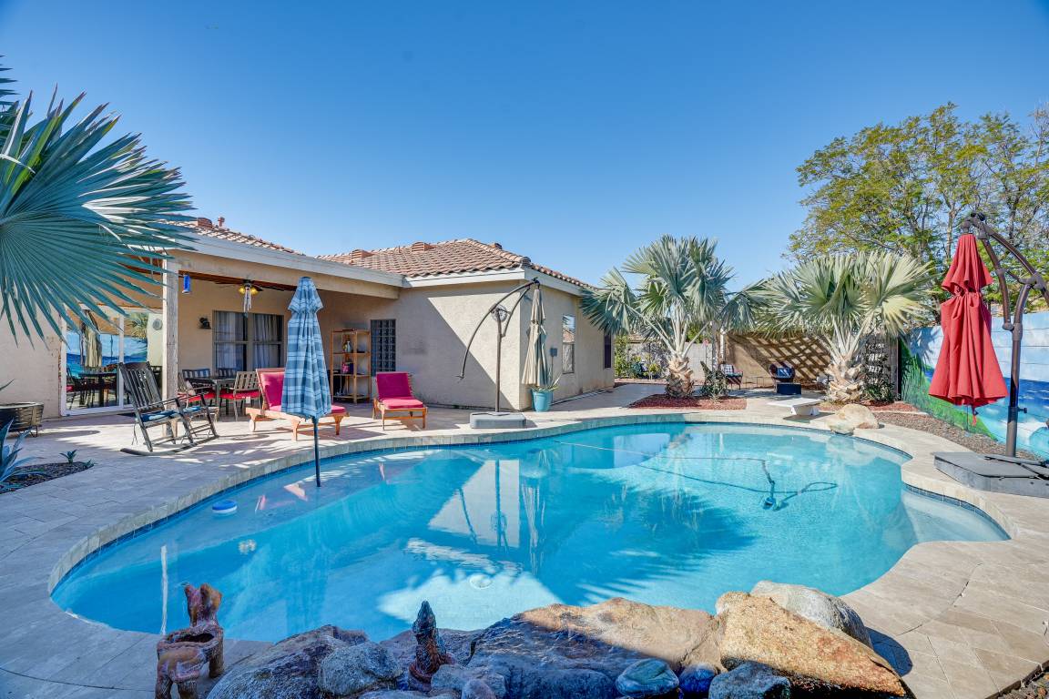 184 M² House ∙ 4 Bedrooms ∙ 10 Guests - Peoria, AZ