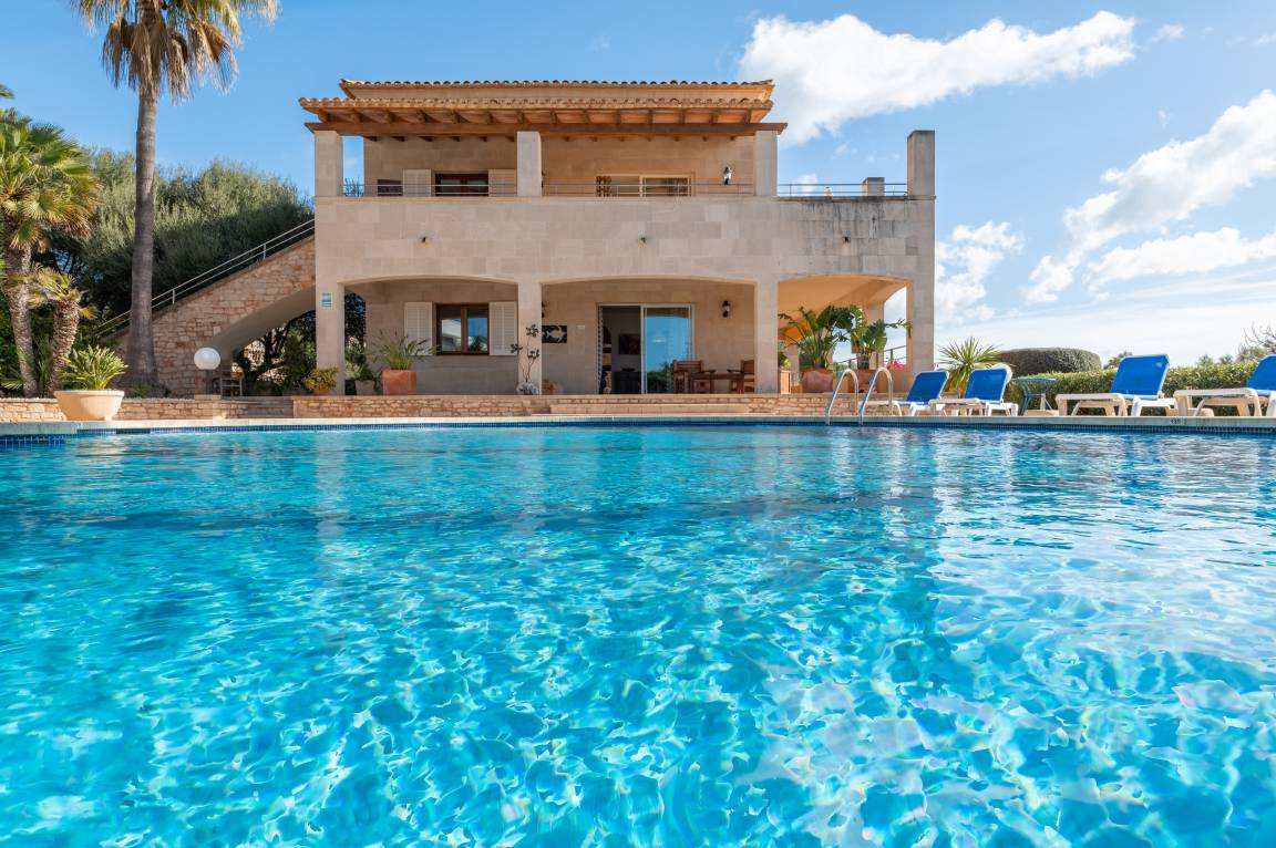 150 M² Ferienwohnung ∙ 2 Schlafzimmer ∙ 4 Gäste - Cala Figuera