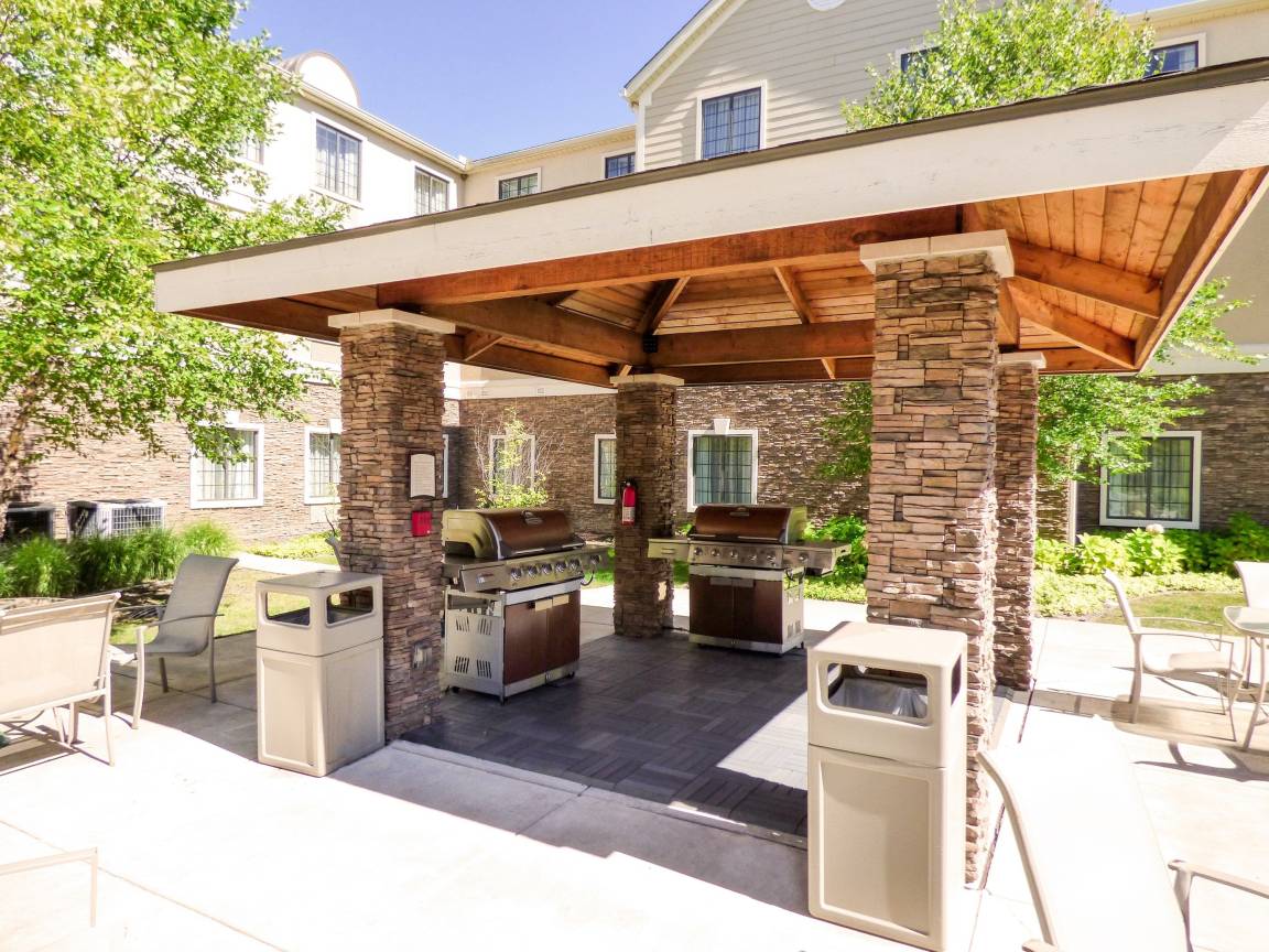 Studio Flat ∙ 1 Bedroom ∙ 2 Guests - Farmington Hills, MI