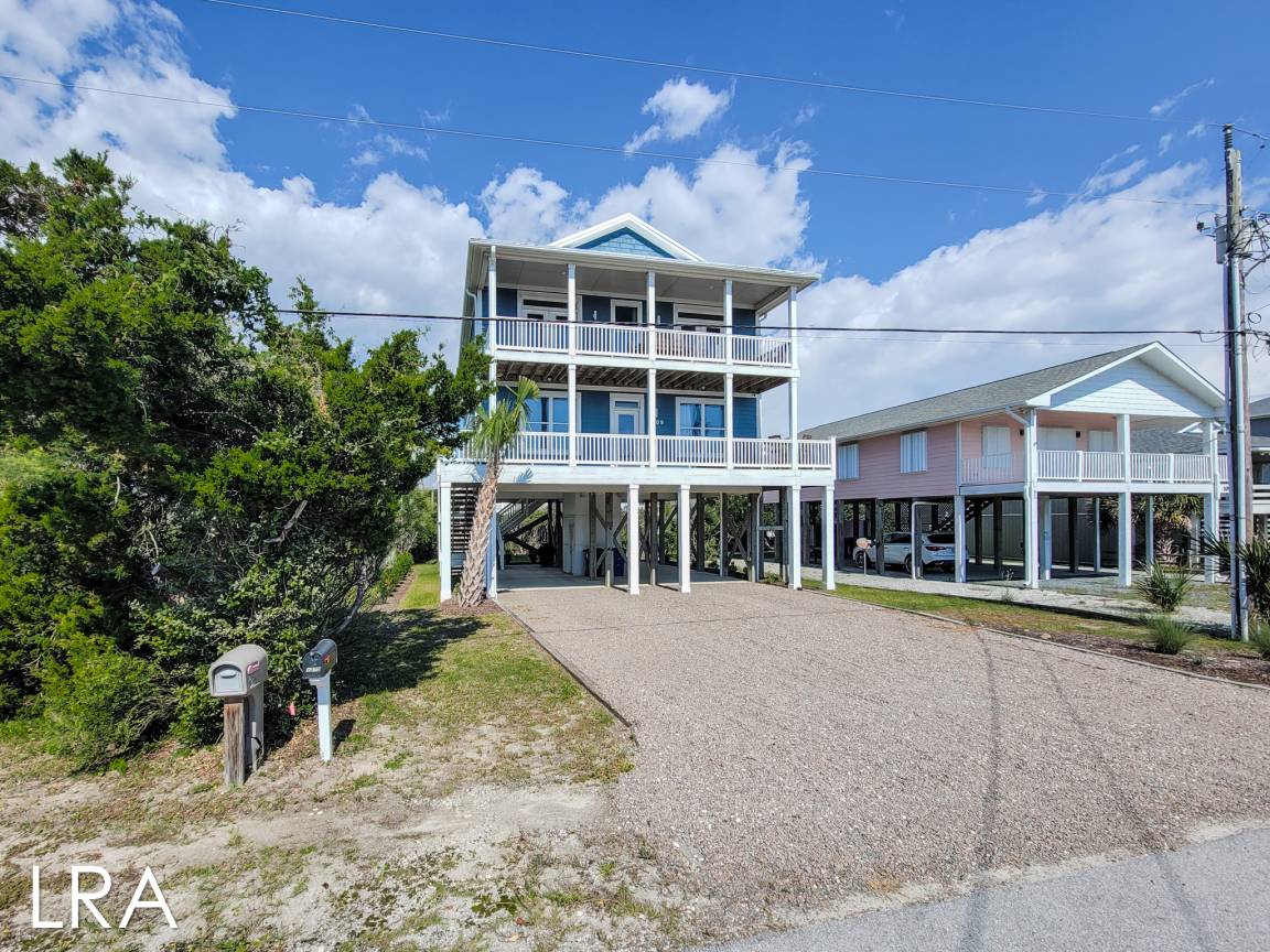 214 M² House ∙ 4 Bedrooms ∙ 13 Guests - Surf City, NC