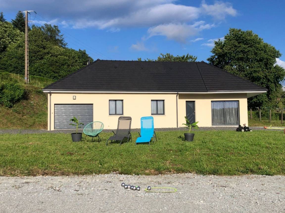 100 M² Maison De Vacances ∙ 3 Chambres ∙ 4 Personnes - Guéret