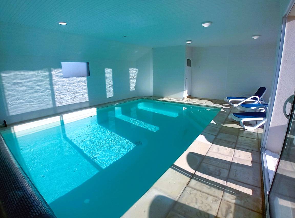 175 M² Villa ∙ 4 Chambres ∙ 10 Personnes - Étel