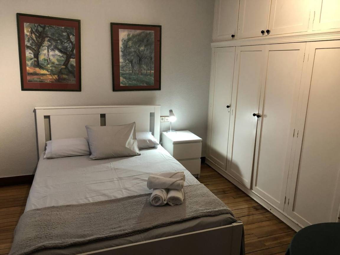 70 M² Apartment ∙ 2 Bedrooms ∙ 4 Guests - Bilbao