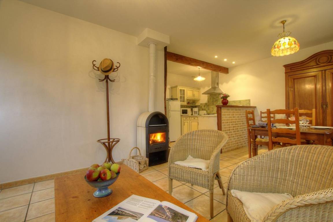 60 M² Gîte ∙ 2 Chambres ∙ 4 Personnes - Ain