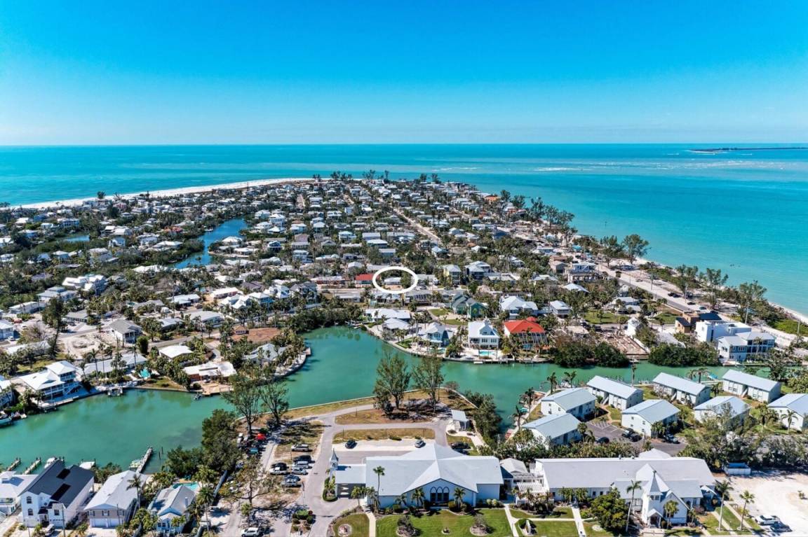 House ∙ 2 Bedrooms ∙ 6 Guests - Anna Maria, FL