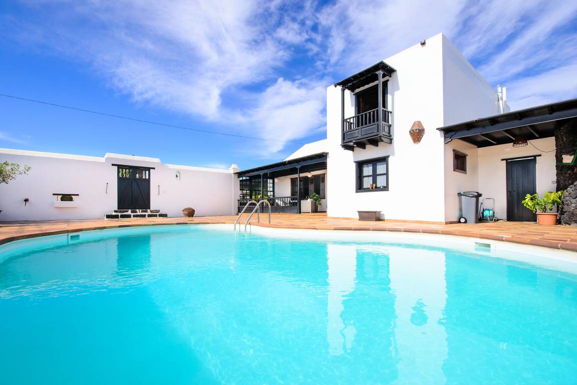 150 M² Villa ∙ 2 Chambres ∙ 4 Personnes - Teguise