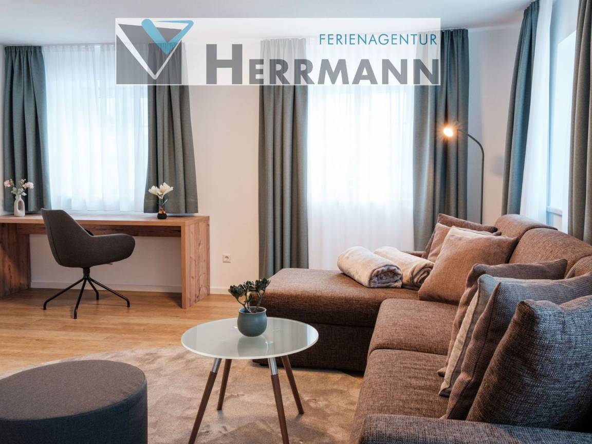90 M² Apartment ∙ 2 Bedrooms ∙ 4 Guests - Schwangau