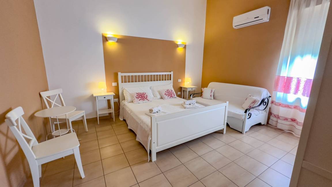24 M² Apartment ∙ 1 Bedroom ∙ 3 Guests - Bosa