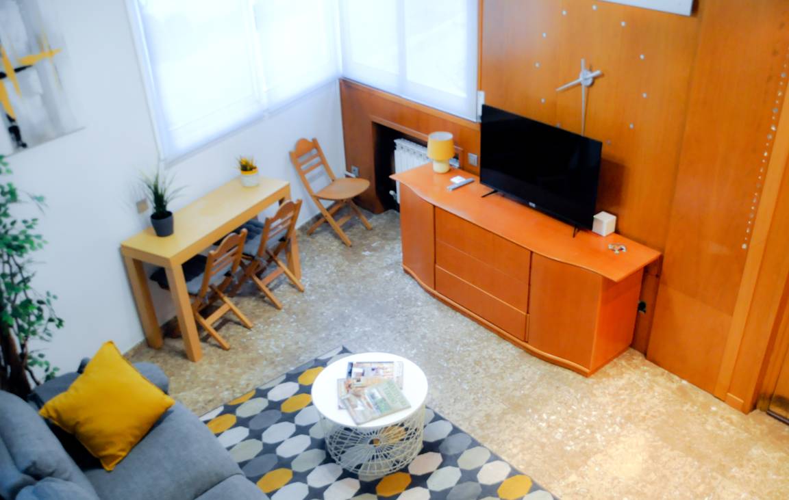 90 M² House ∙ 3 Bedrooms ∙ 5 Guests - Badalona