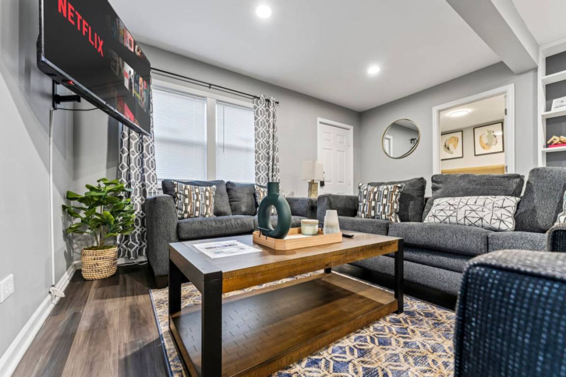 70 M² Casa ∙ 4 Habitaciones ∙ 10 Huéspedes - Libertyville, IL