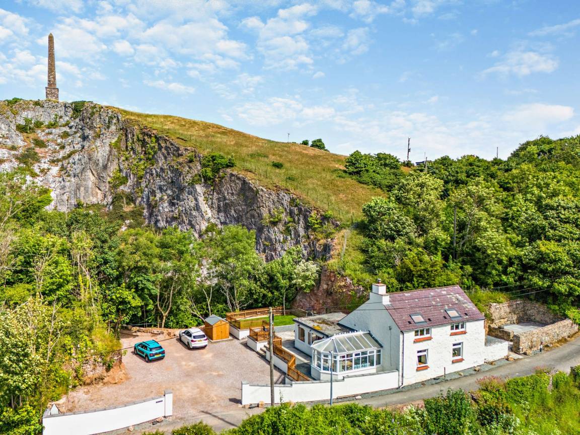 Cottage ∙ 2 Bedrooms ∙ 4 Guests - Llandudno