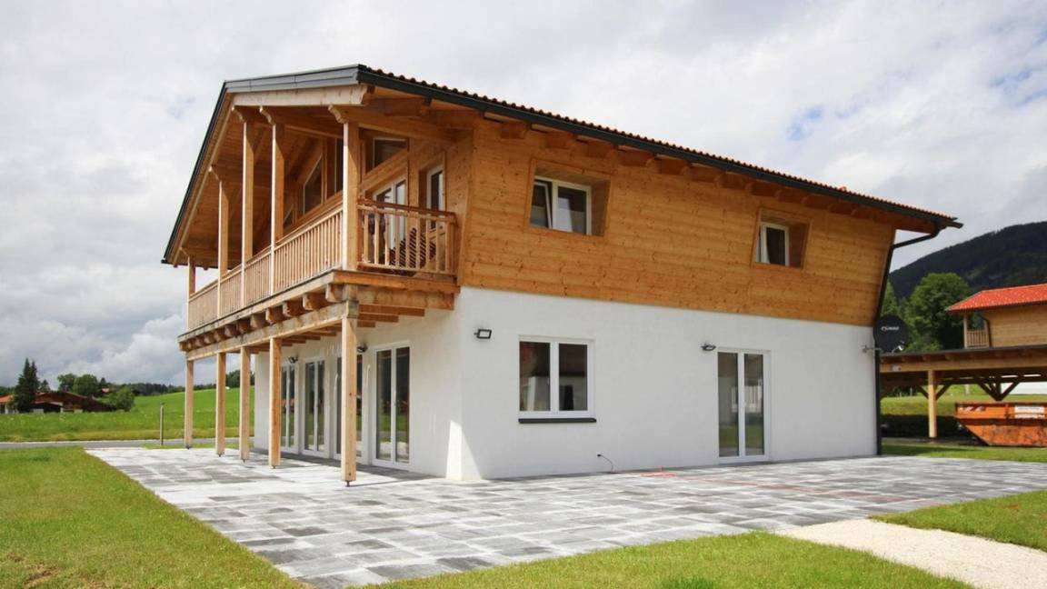 100 M² Appartement ∙ 2 Slaapkamers ∙ 5 Gasten - Inzell