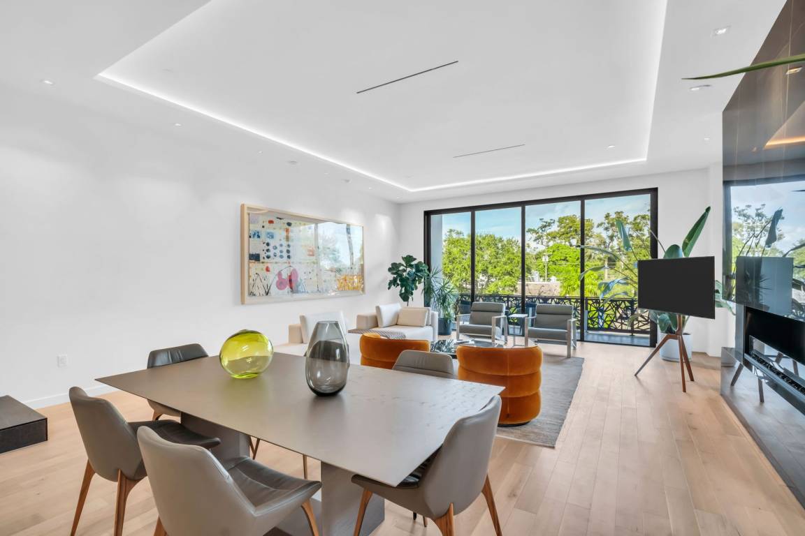 Apartment ∙ 3 Bedrooms ∙ 8 Guests - St. Petersburg, FL