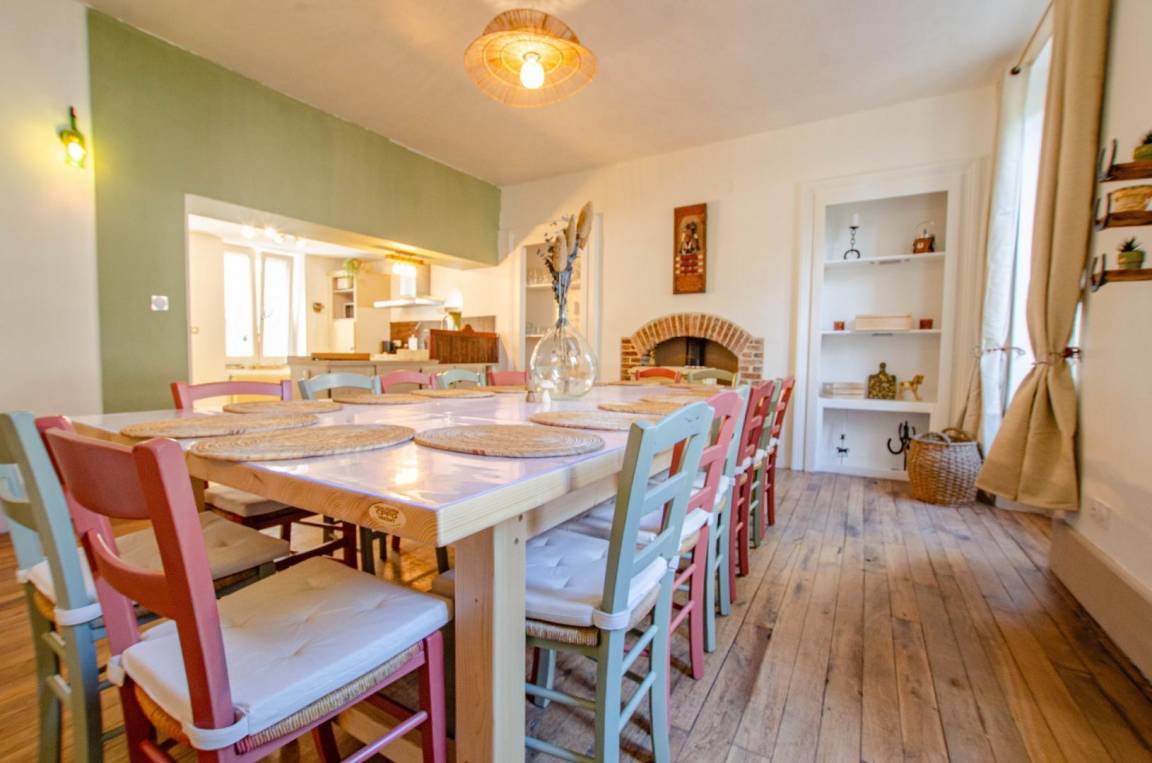246 M² Gîte ∙ 6 Chambres ∙ 15 Personnes - Bar-sur-Seine