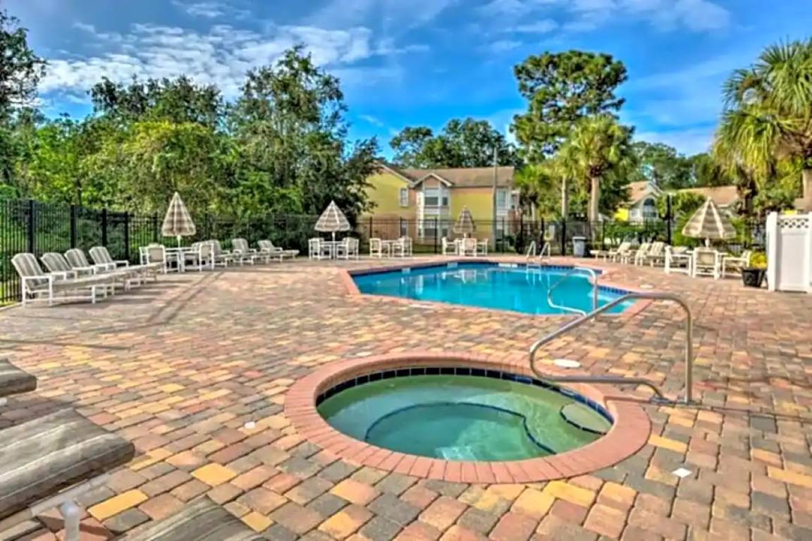 139 M² House ∙ 3 Bedrooms ∙ 8 Guests - Davenport, FL